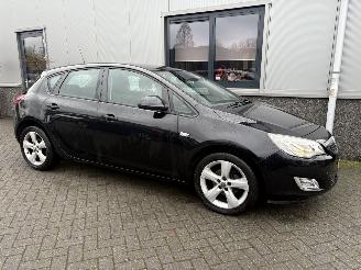 schade Opel Astra 1.4 Turbo Edition - schadeautos.nl