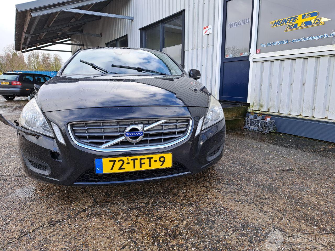 demontage Volvo V-60 1.6 DRIVe Momentum - schadeautos.nl