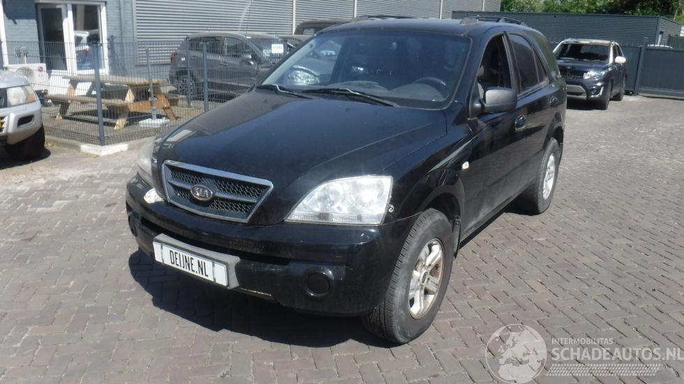 disassembly Kia Sorento - schadeautos.nl